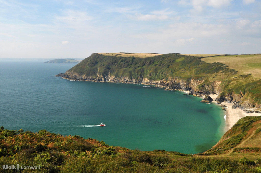 Lantic Bay, Lantivet Bay and Lansallos circular walk