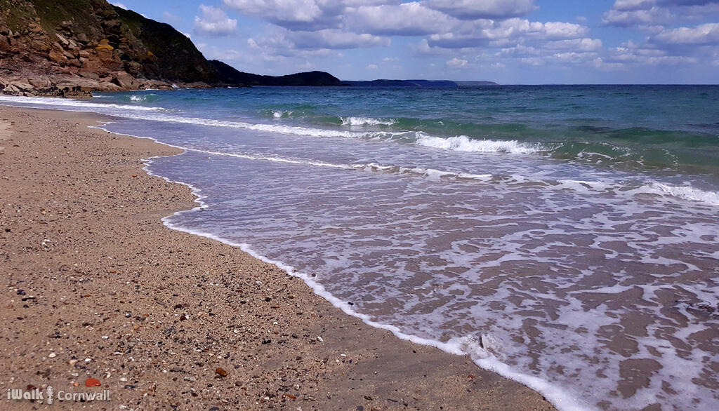 Pentewan beach - circular walks