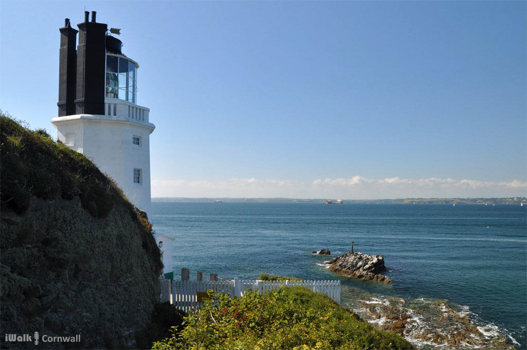 St Anthony Fort to Porthbeor Cove circular walk