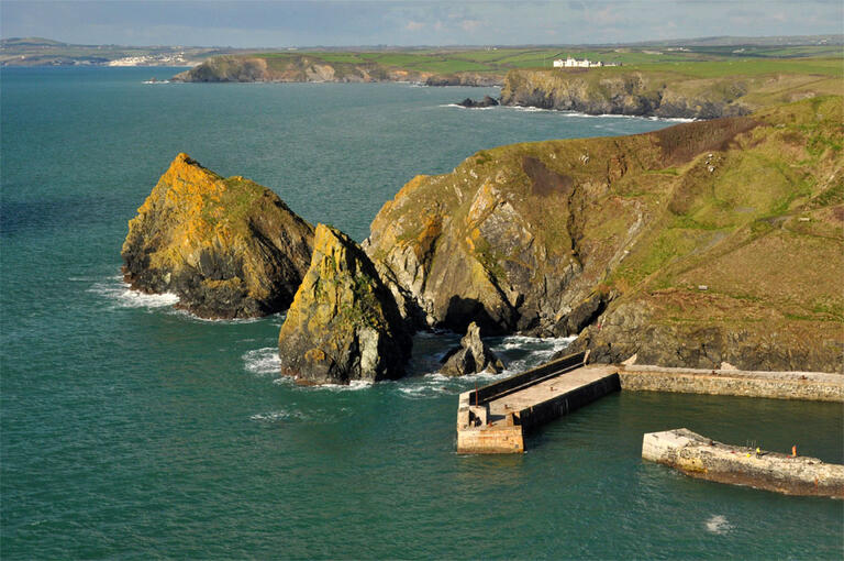 Mullion to Predannack circular walk
