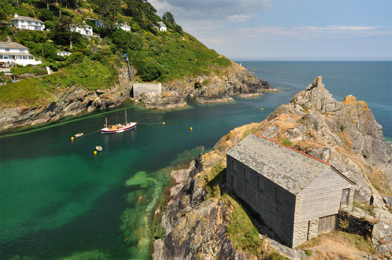 Polperro village and harbour walk