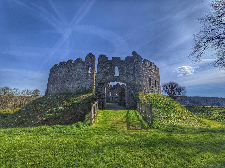 Restormel Castle and Lostwithiel circular walk